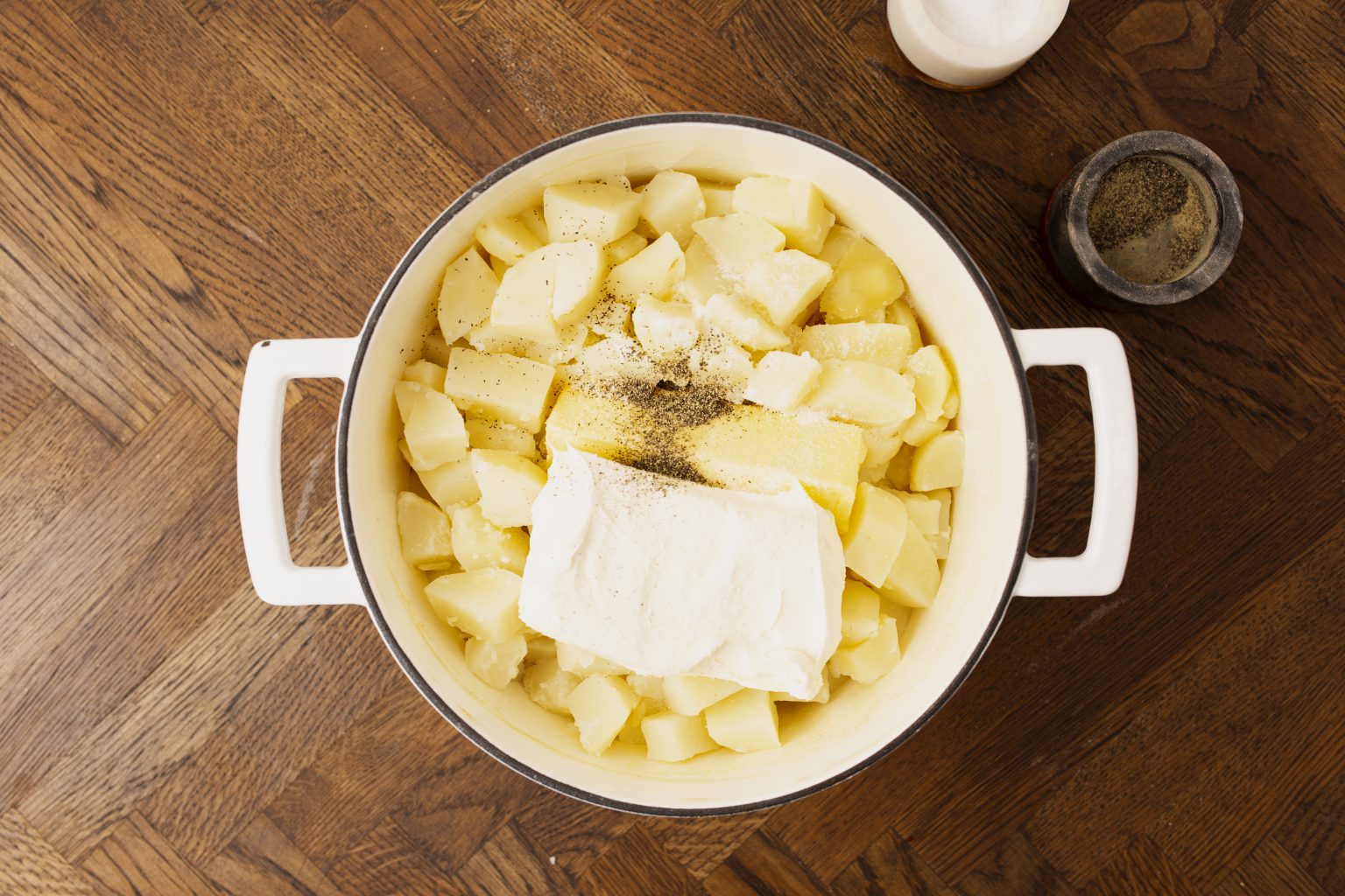 The Best Cheesy Mashed Potatoes - Cast Iron Recipes