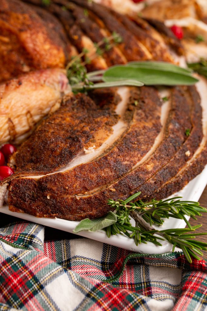 BBQ Smoked Whole Turkey with video - Cast Iron Recipes